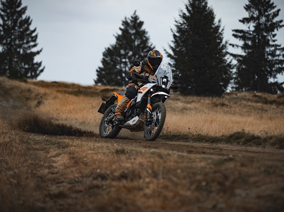 KTM Launches the Highly Anticipated 2025 KTM ADVENTURE Range in India ...