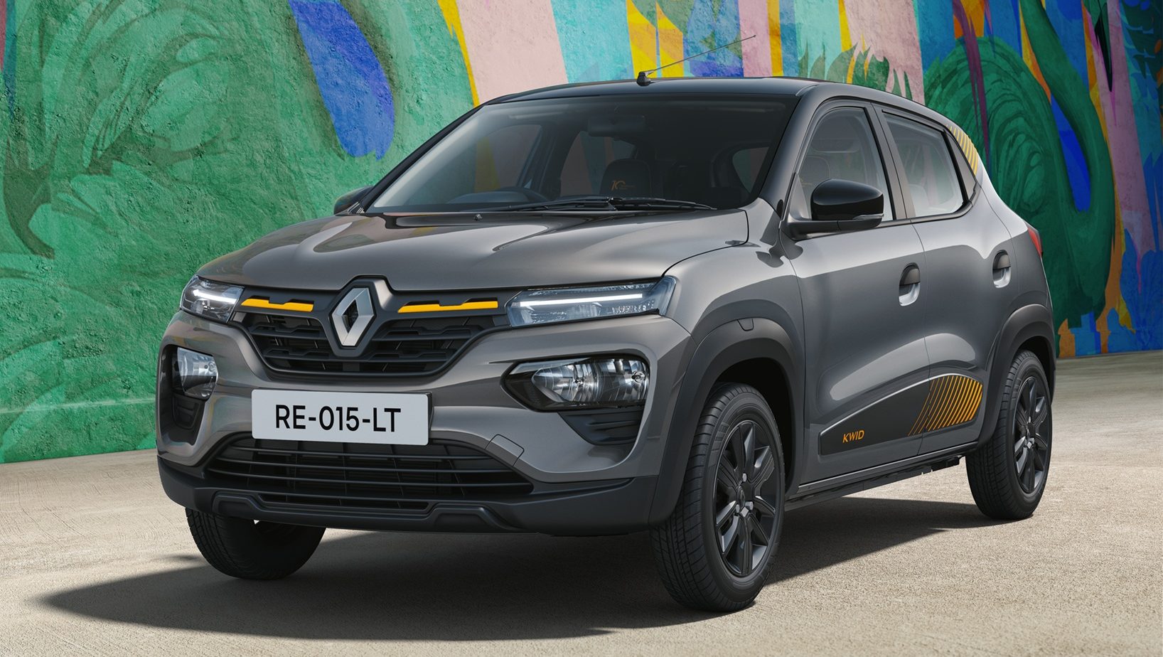 Renault KWID 10th Anniversary Edition Debuts with Lineup Refresh | GearFliQ
